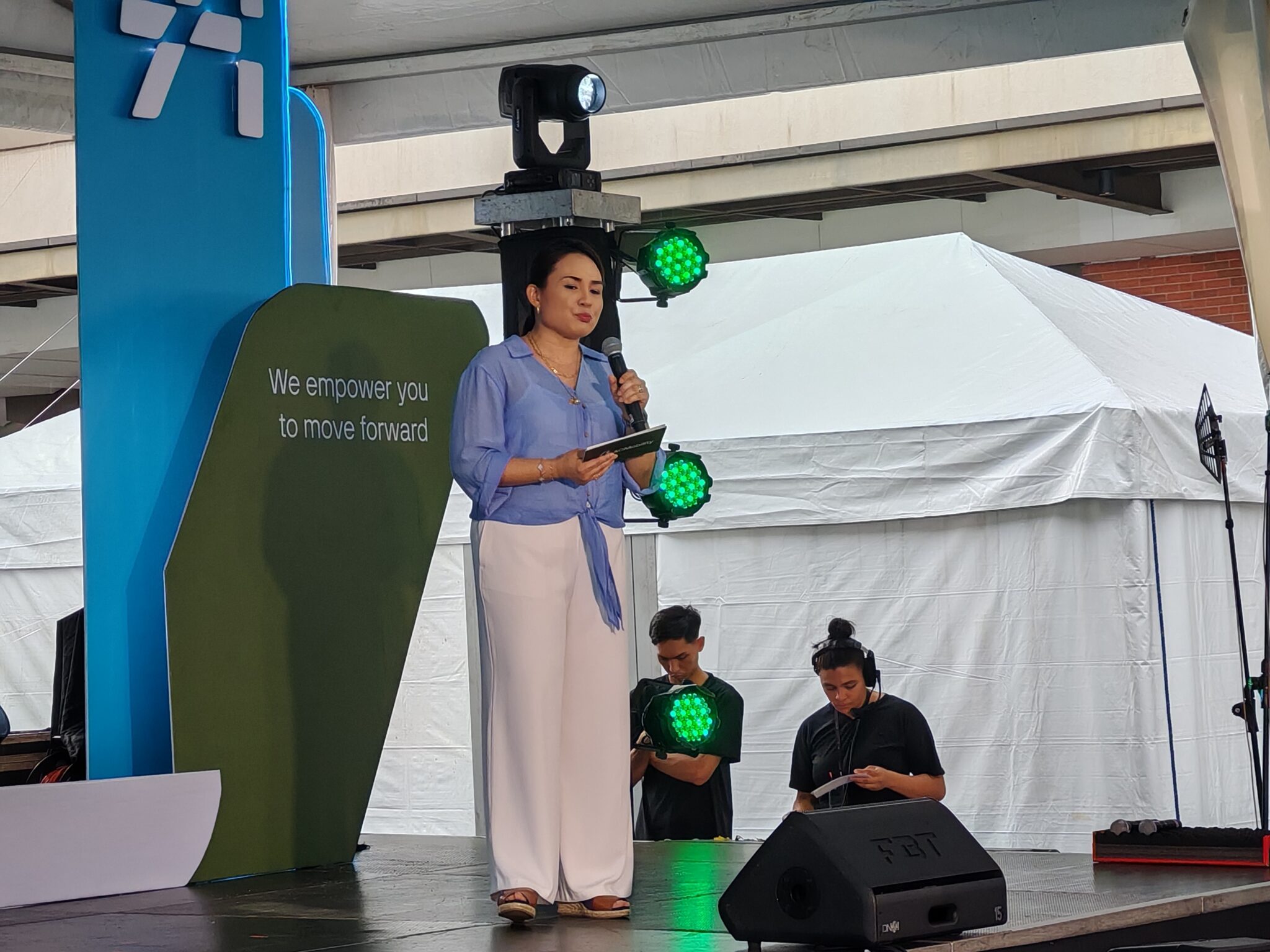 ACMobility Unveils New EV Charging Hub at Ayala Malls Manila Bay ...